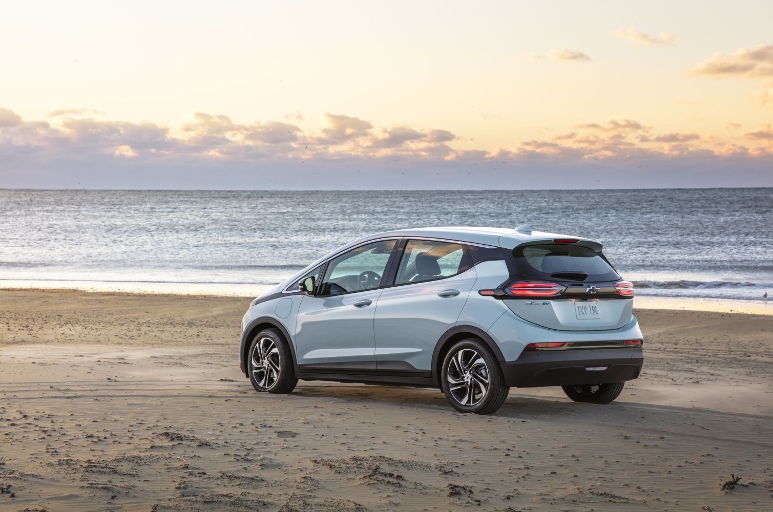 Chevrolet Bolt EV technical specifications and fuel economy